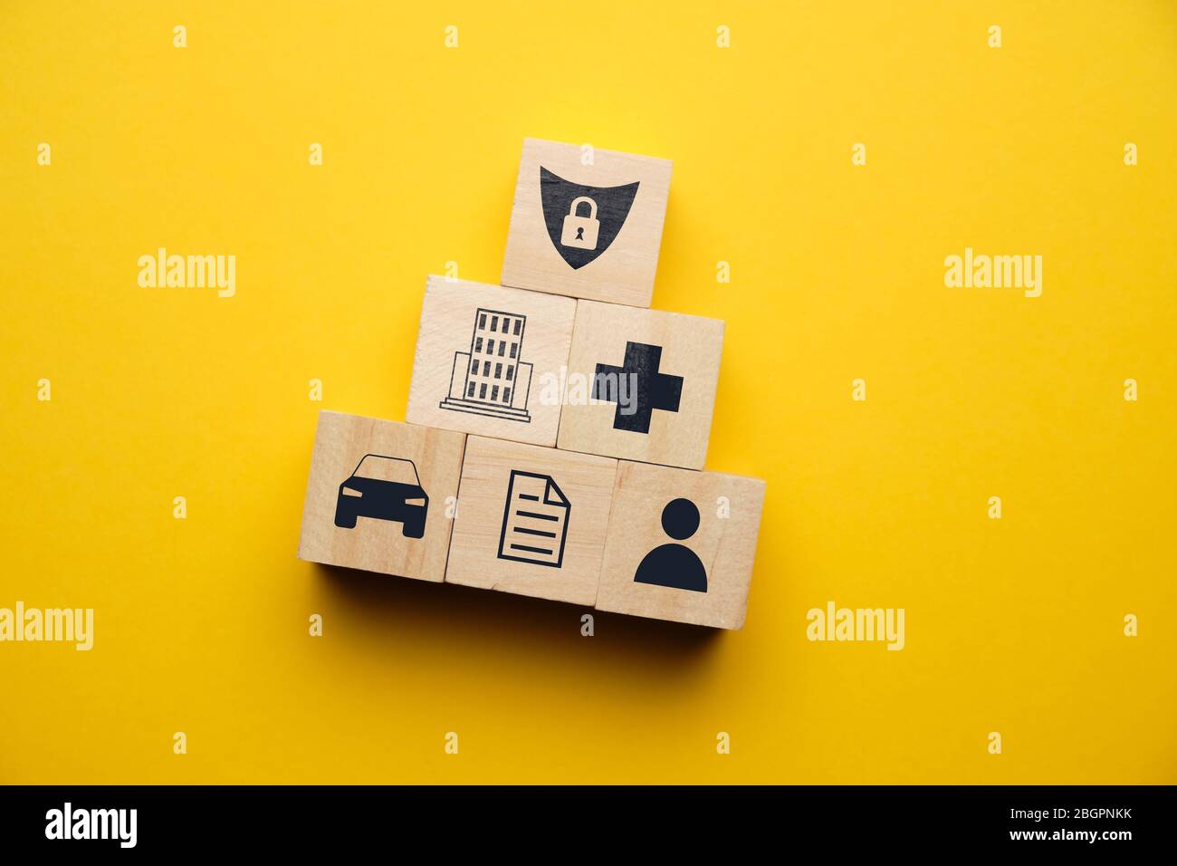 Car up on blocks hi-res stock photography and images - Alamy