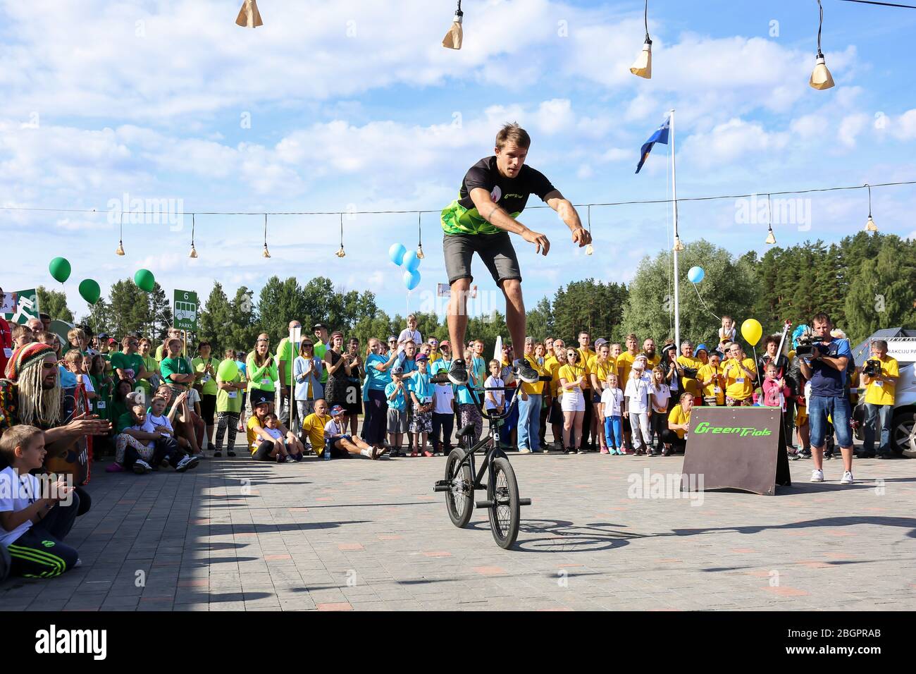 Bmx riders hi-res stock photography and images - Alamy