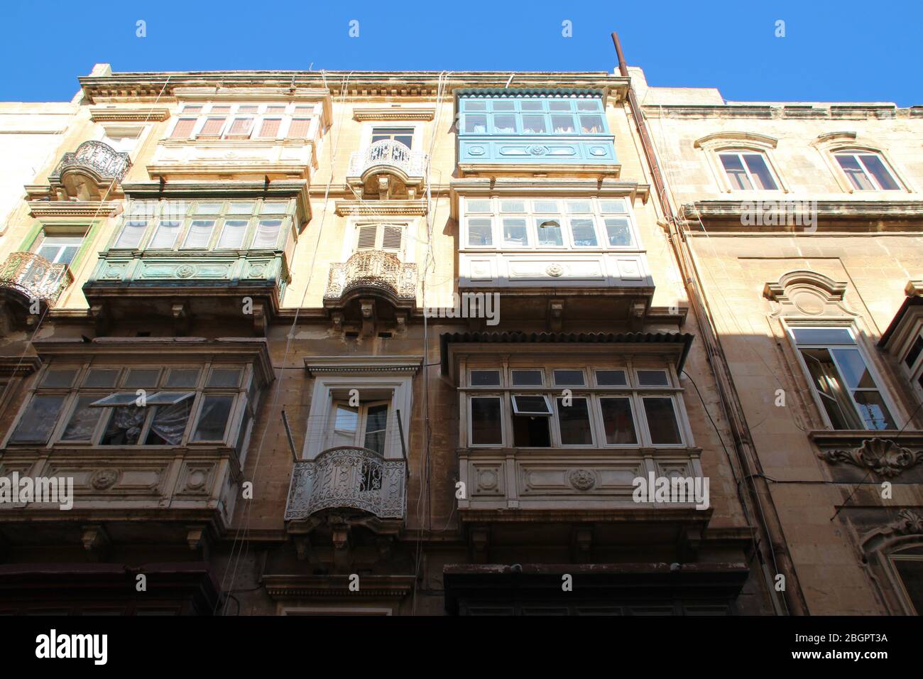 flats (?) buildings in valletta (malta Stock Photo - Alamy