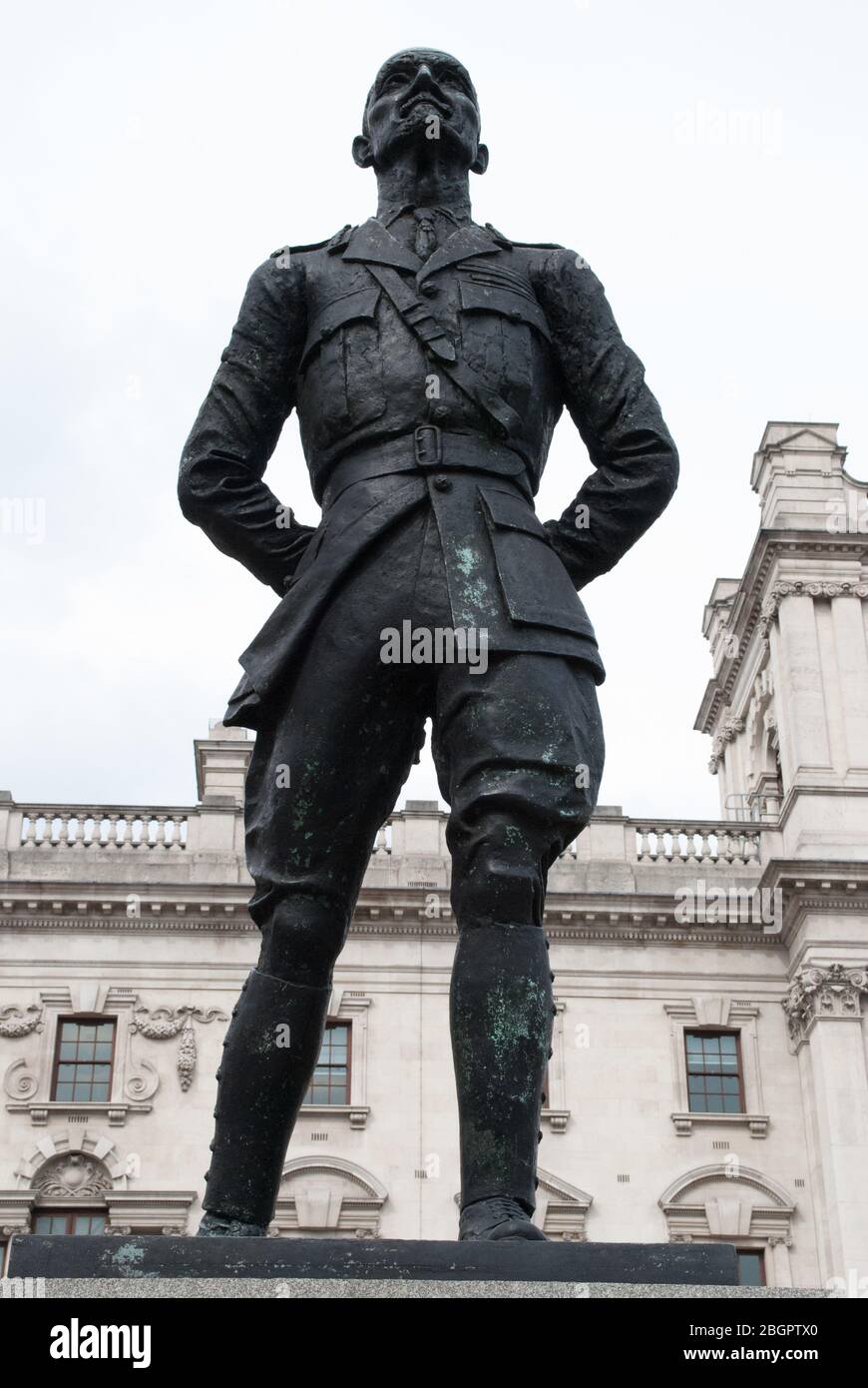 Bronze Jan Smuts Christian Smuts Statue in Parliament Square, London ...