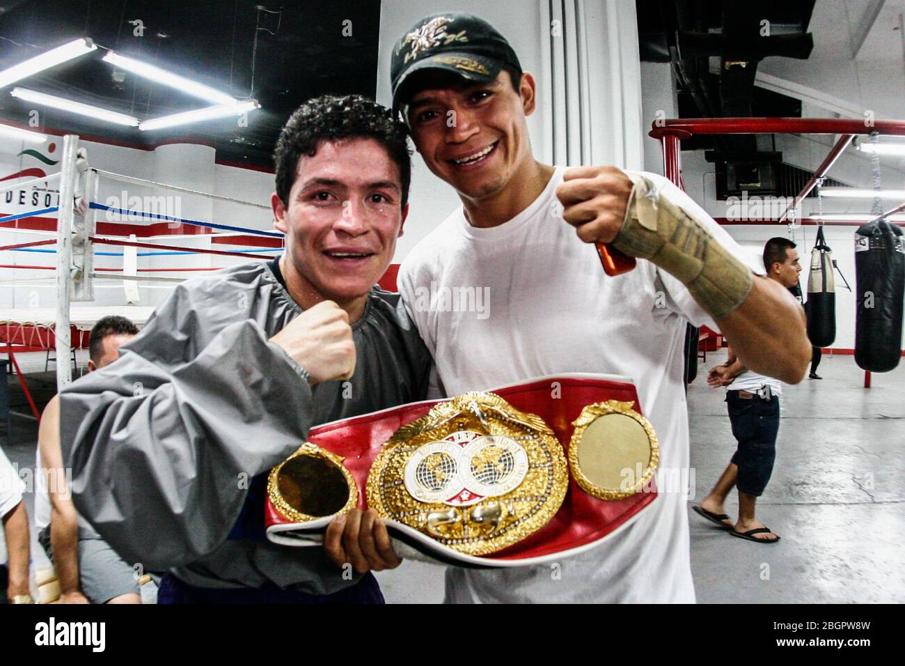 Archi Solis, boxeador durante entrenamiento en el CUM. Archi Solis ...