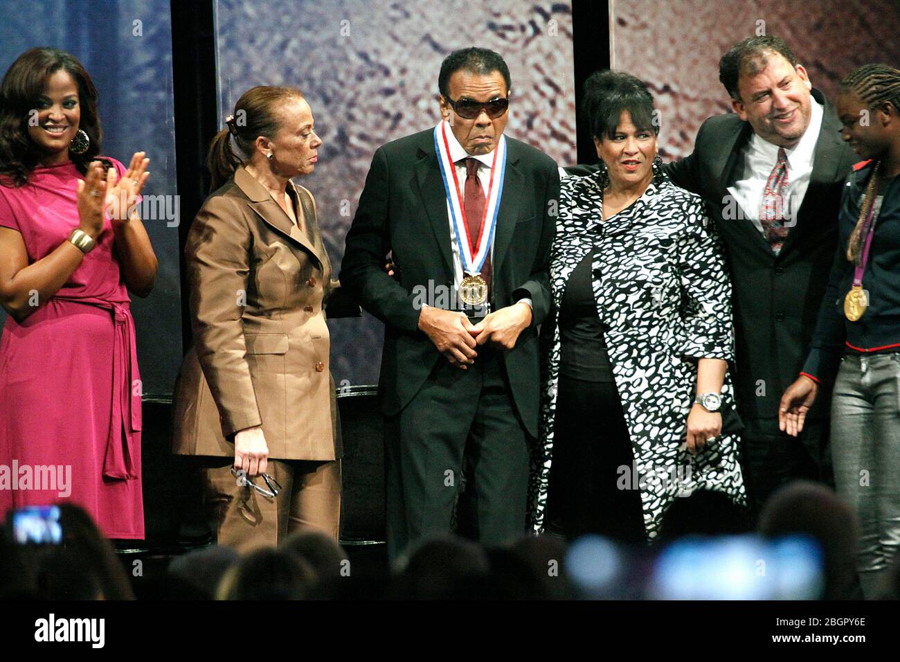 Muhammad ali box hi-res stock photography and images - Alamy