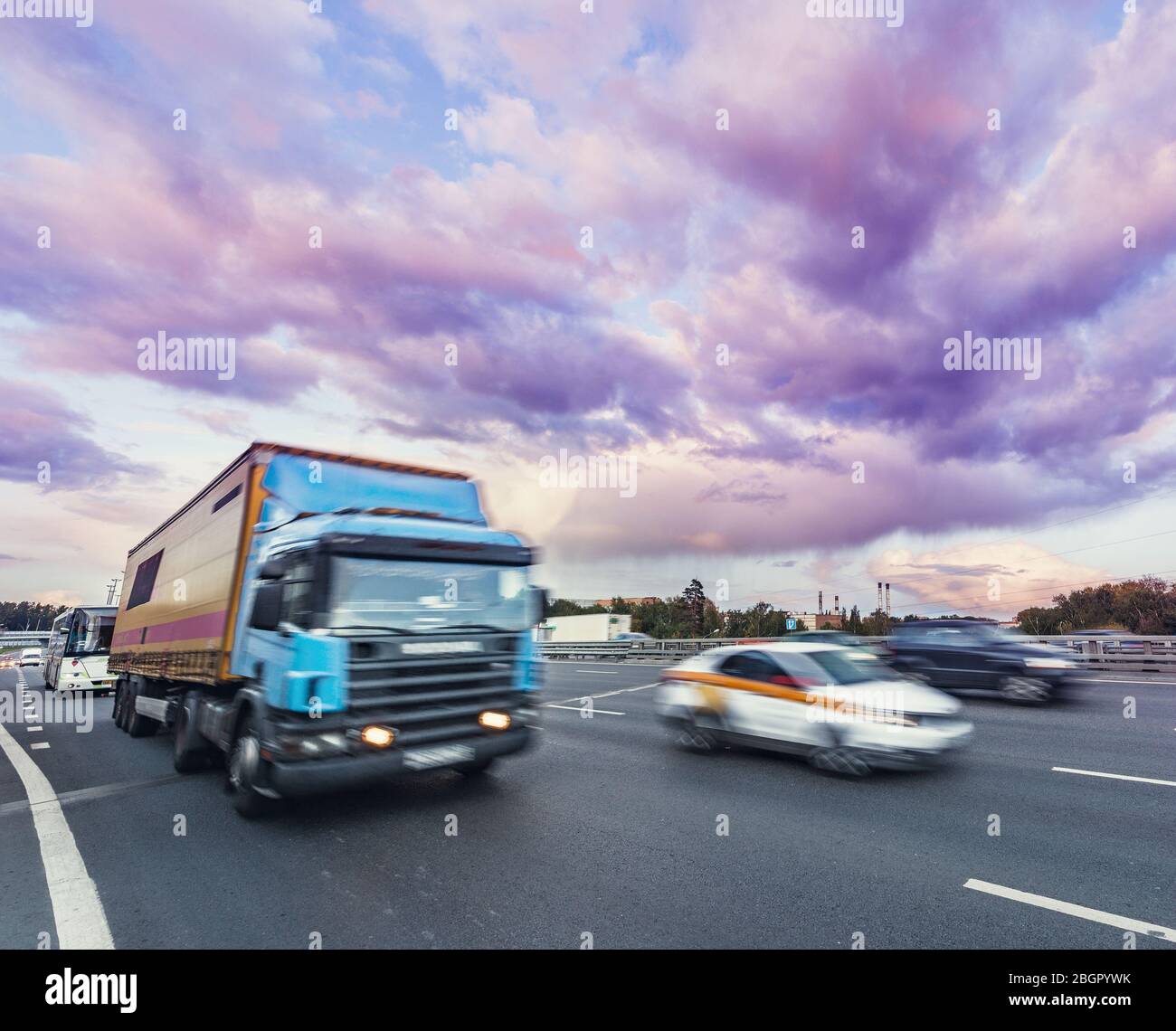 Cars moving on highway time hi-res stock photography and images - Alamy