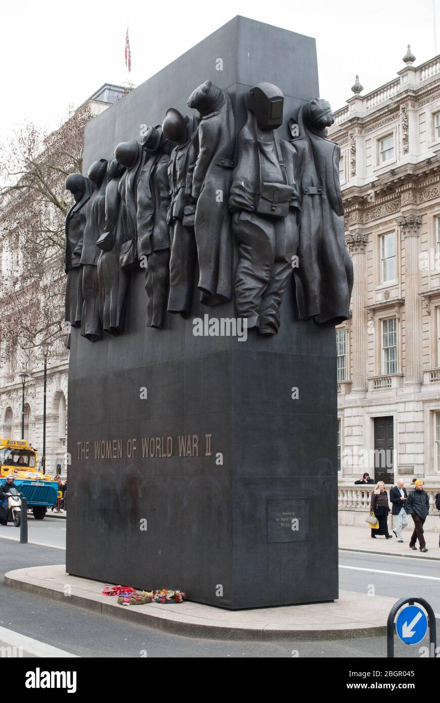 Bronze War Memorial Monument to the Women of World War II, Whitehall ...