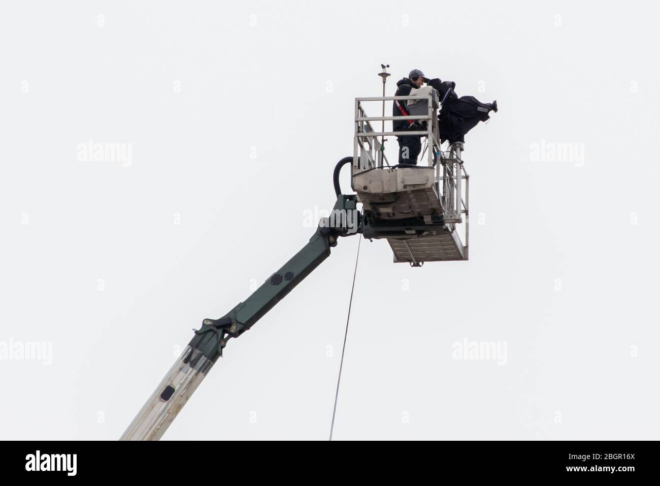 Tv cameraman camera man hi-res stock photography and images - Alamy