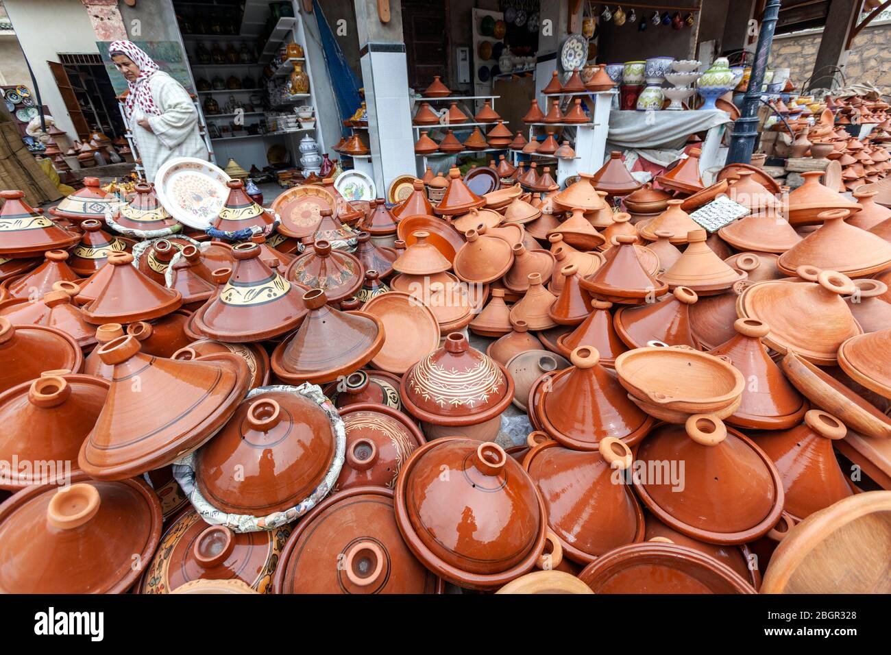 Pottery shop in Safi, Morocco Stock Photo - Alamy