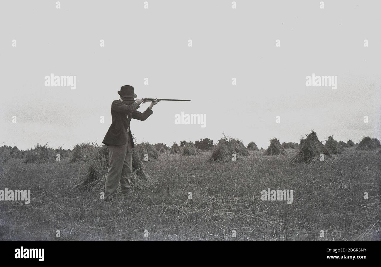 Farmer gun uk hi-res stock photography and images - Alamy