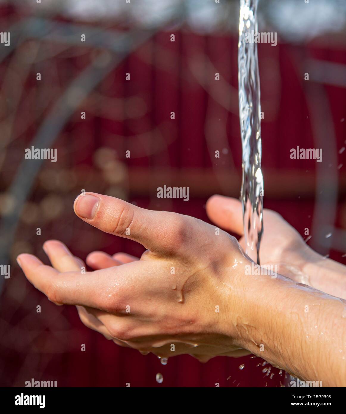 Men falling under water hi-res stock photography and images - Alamy