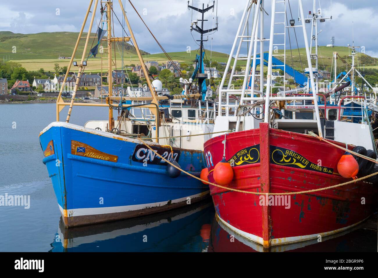 Fishing trawlers scotland hi-res stock photography and images - Alamy