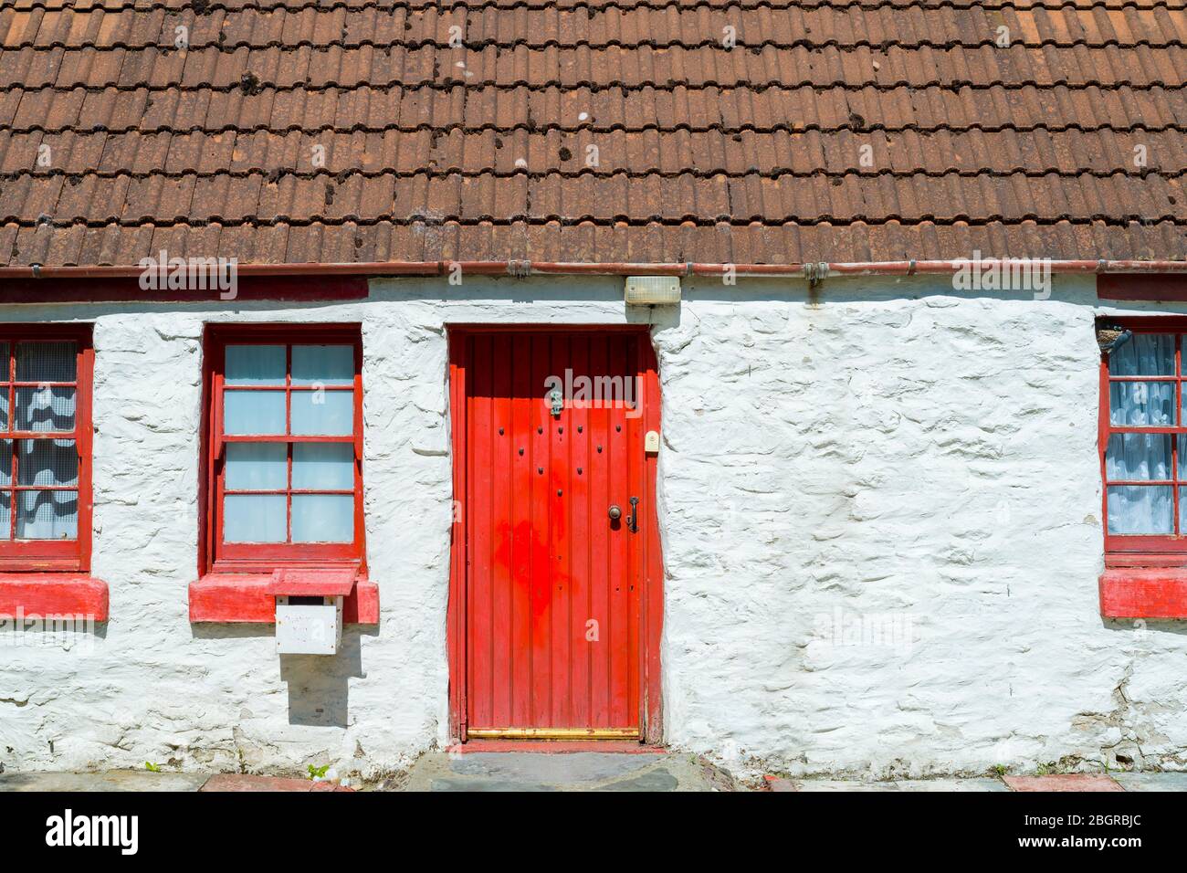 Cottage Front Door High Resolution Stock Photography and Images - Alamy