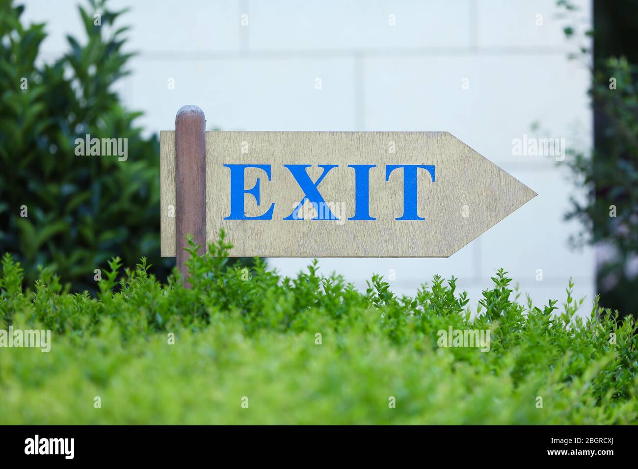 Exit sign at park Stock Photo - Alamy