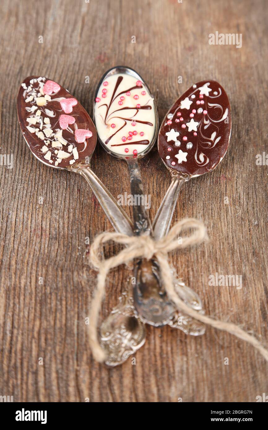 Kids eating chocolate candy vintage hi-res stock photography and images ...