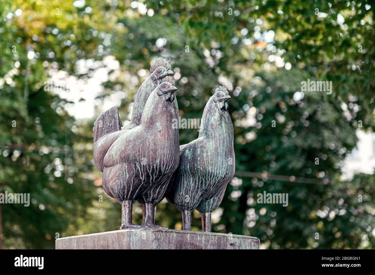Small sculptural forms hi-res stock photography and images - Alamy