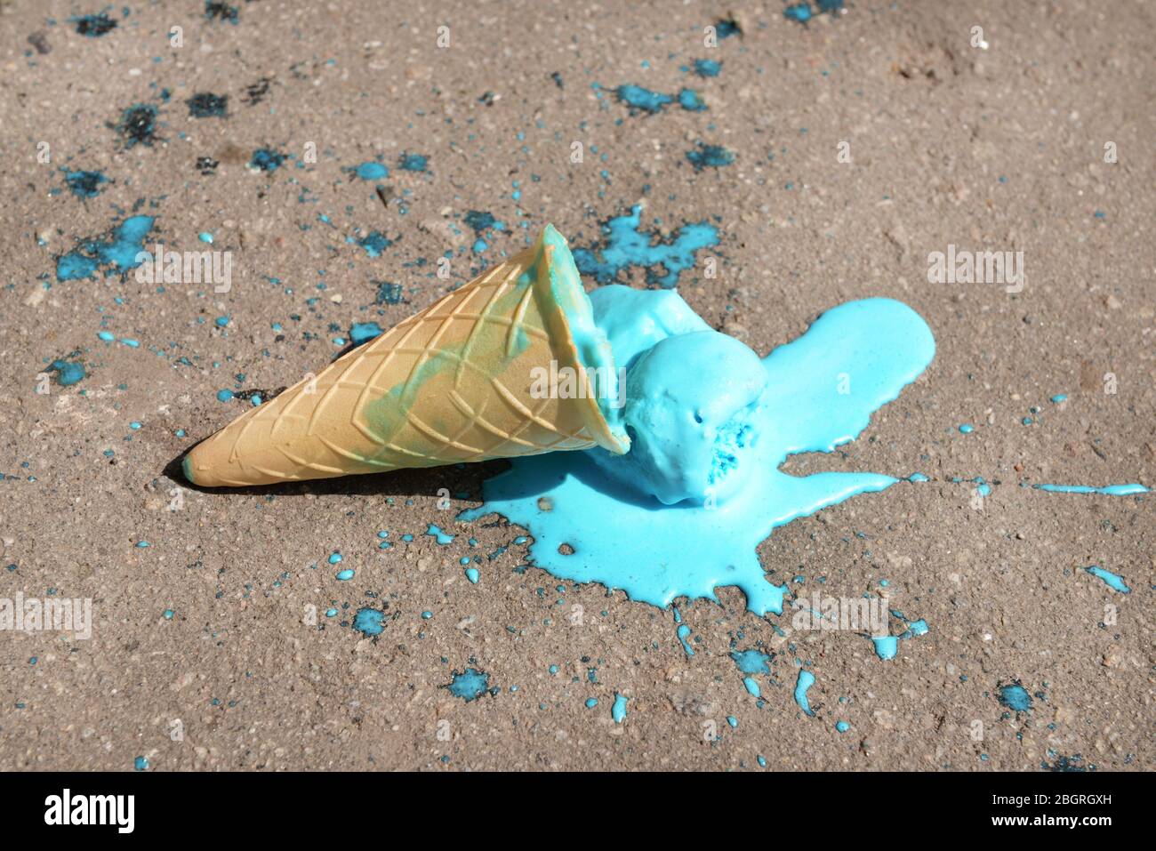 Accident icecream hi-res stock photography and images - Alamy