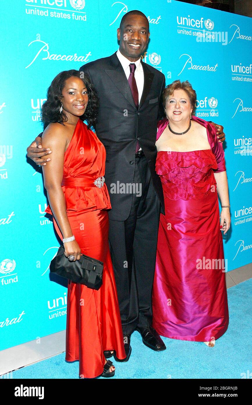 Rose mutombo and dikembe mutombo hi-res stock photography and images ...