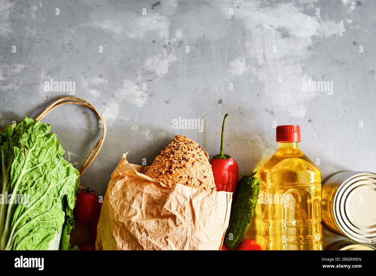 Food donation hi-res stock photography and images - Alamy