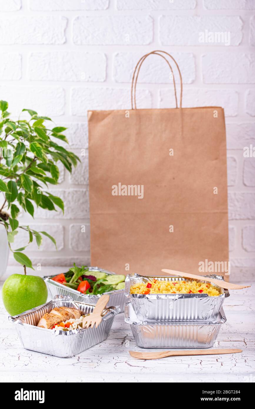 Food delivery concept. Lunch in container Stock Photo - Alamy