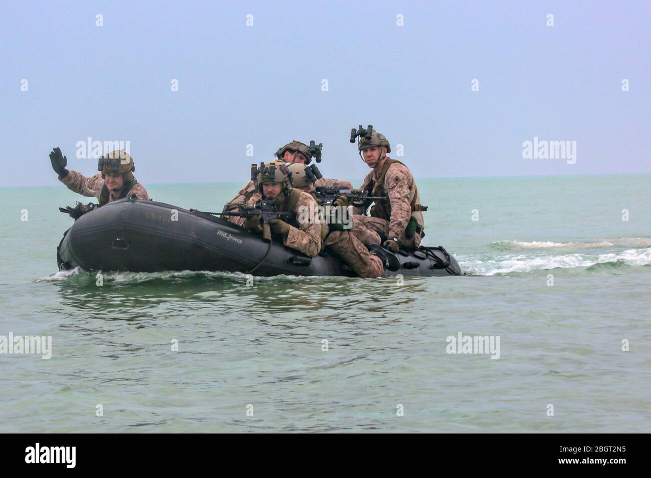 U.S. Reconnaissance Marines assigned to the Maritime Raid Force, 26th ...