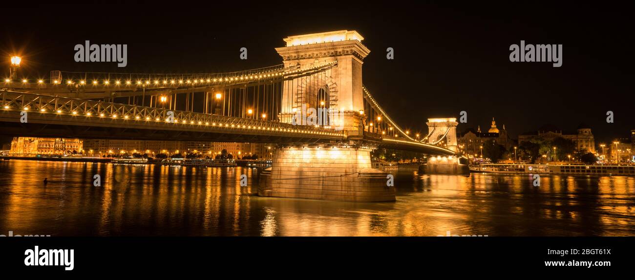 Famous hungarian bridge hi-res stock photography and images - Alamy