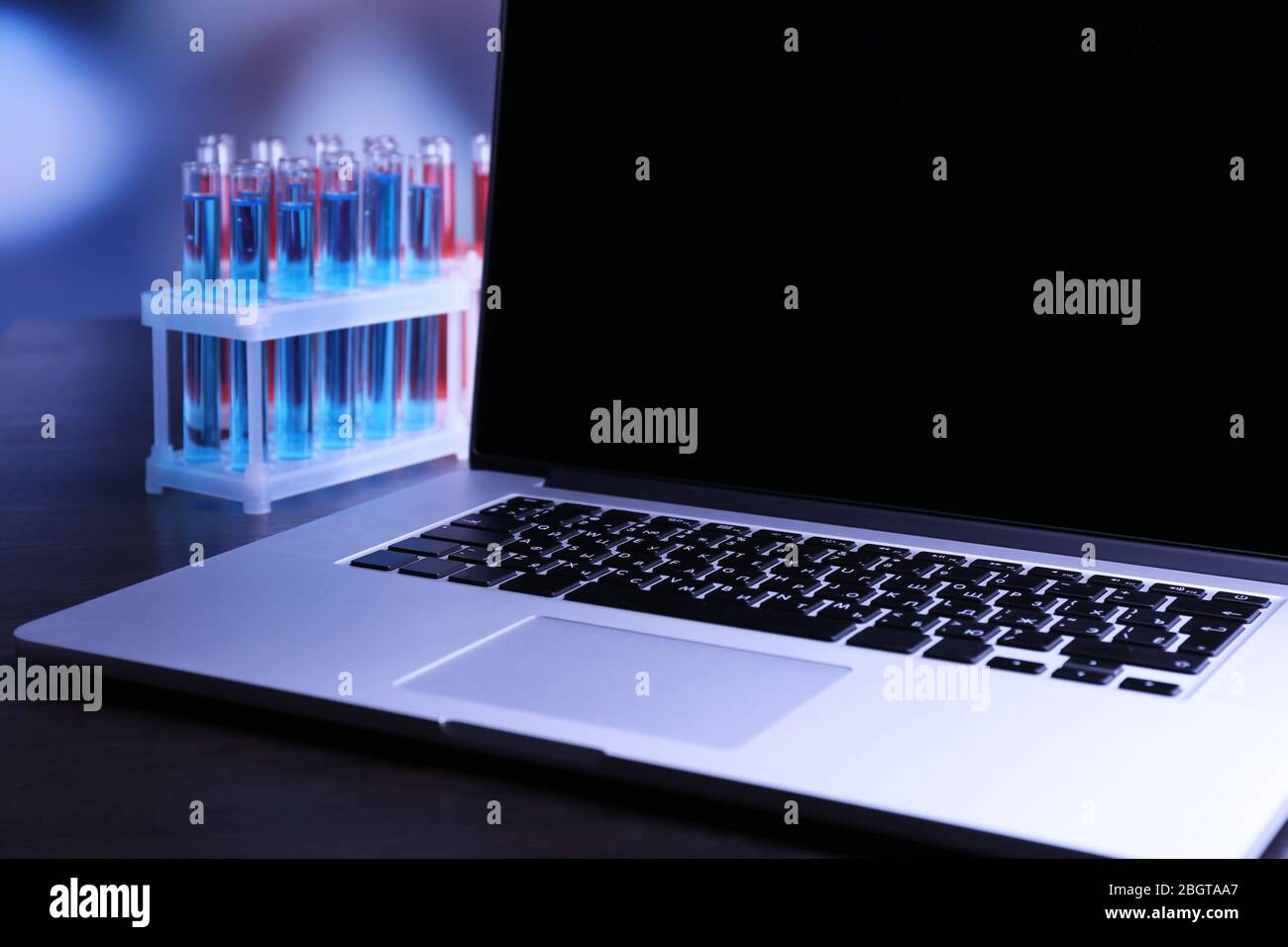 Laboratory glassware diagram hi-res stock photography and images - Alamy