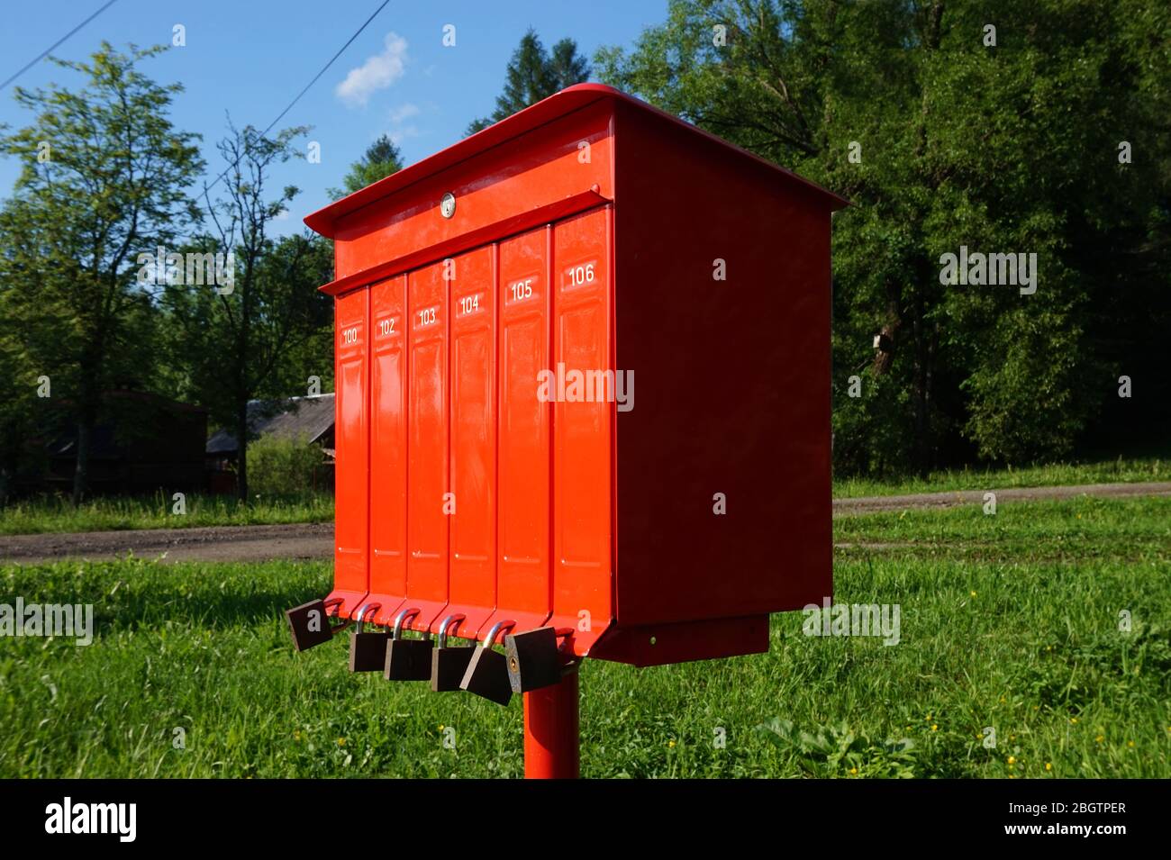 Red mailbox/ postbox Stock Photo - Alamy