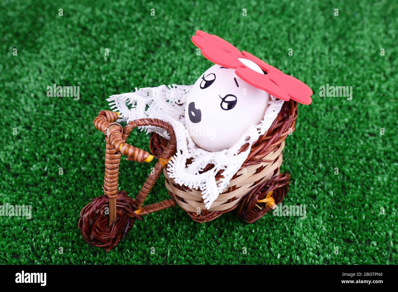 Bicycle and egg hi-res stock photography and images - Alamy