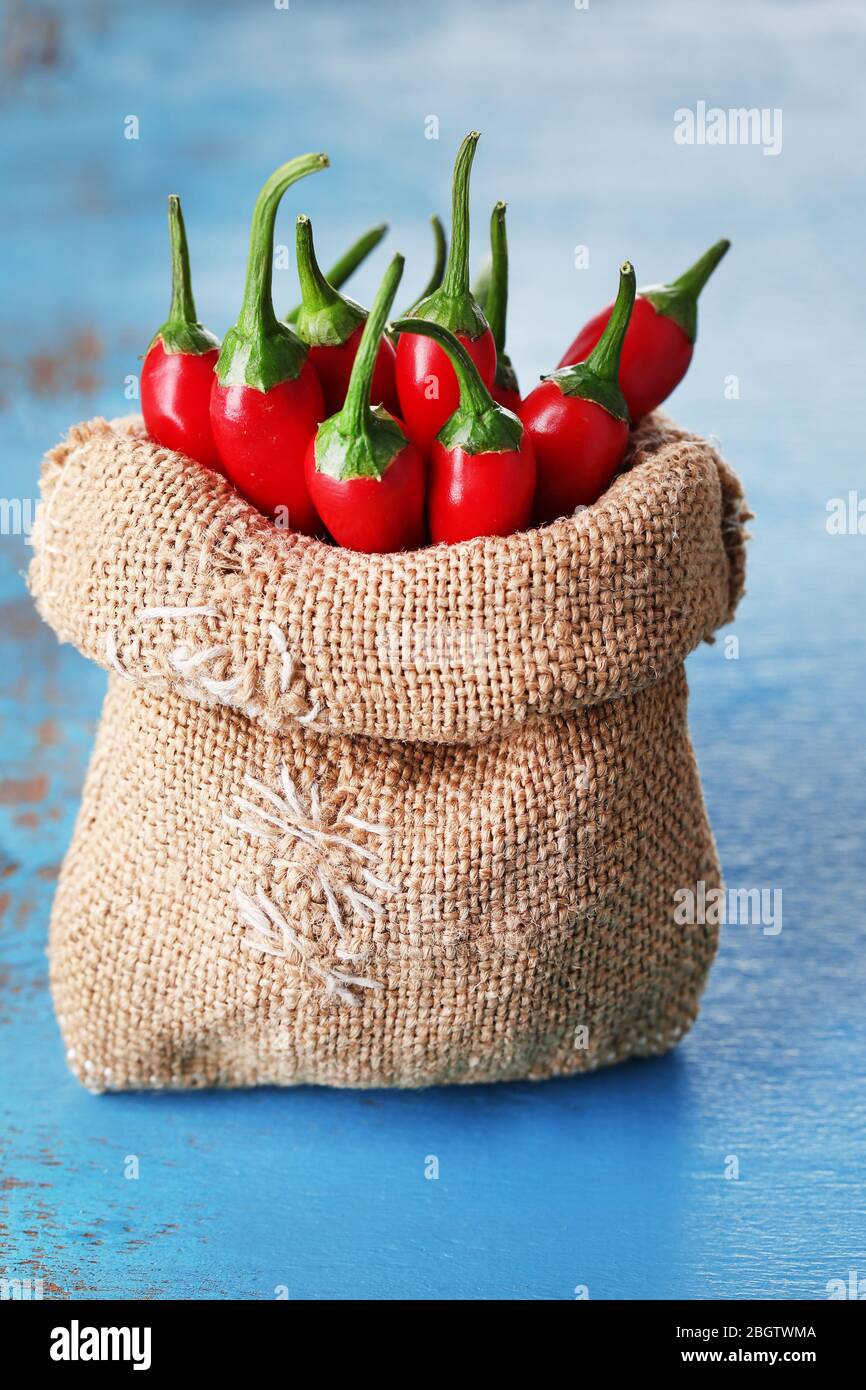 Red chili peppers in sack hi-res stock photography and images - Alamy