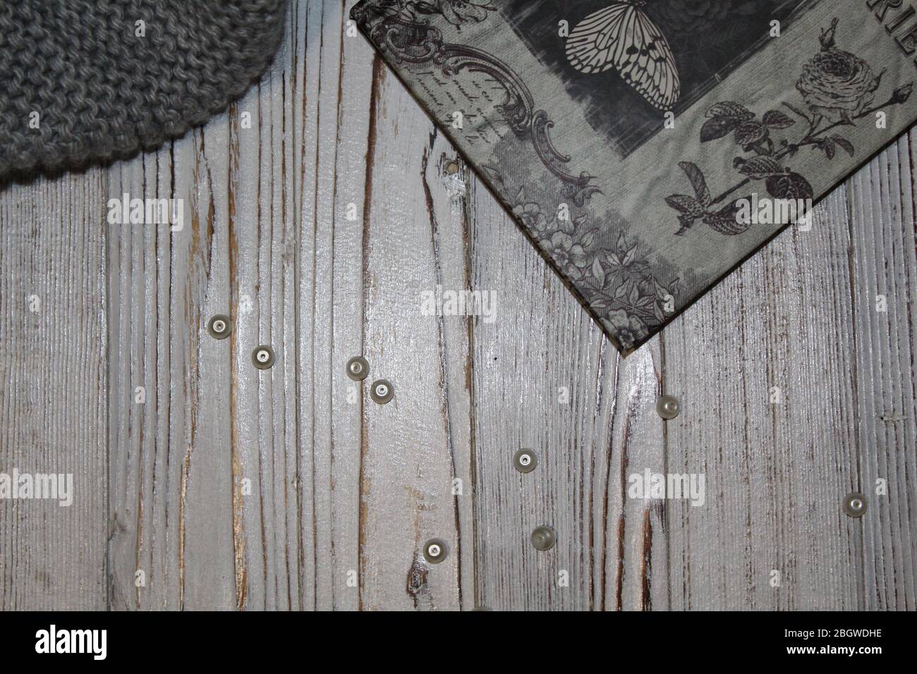 Book on the texture of a white shabby tree Stock Photo - Alamy