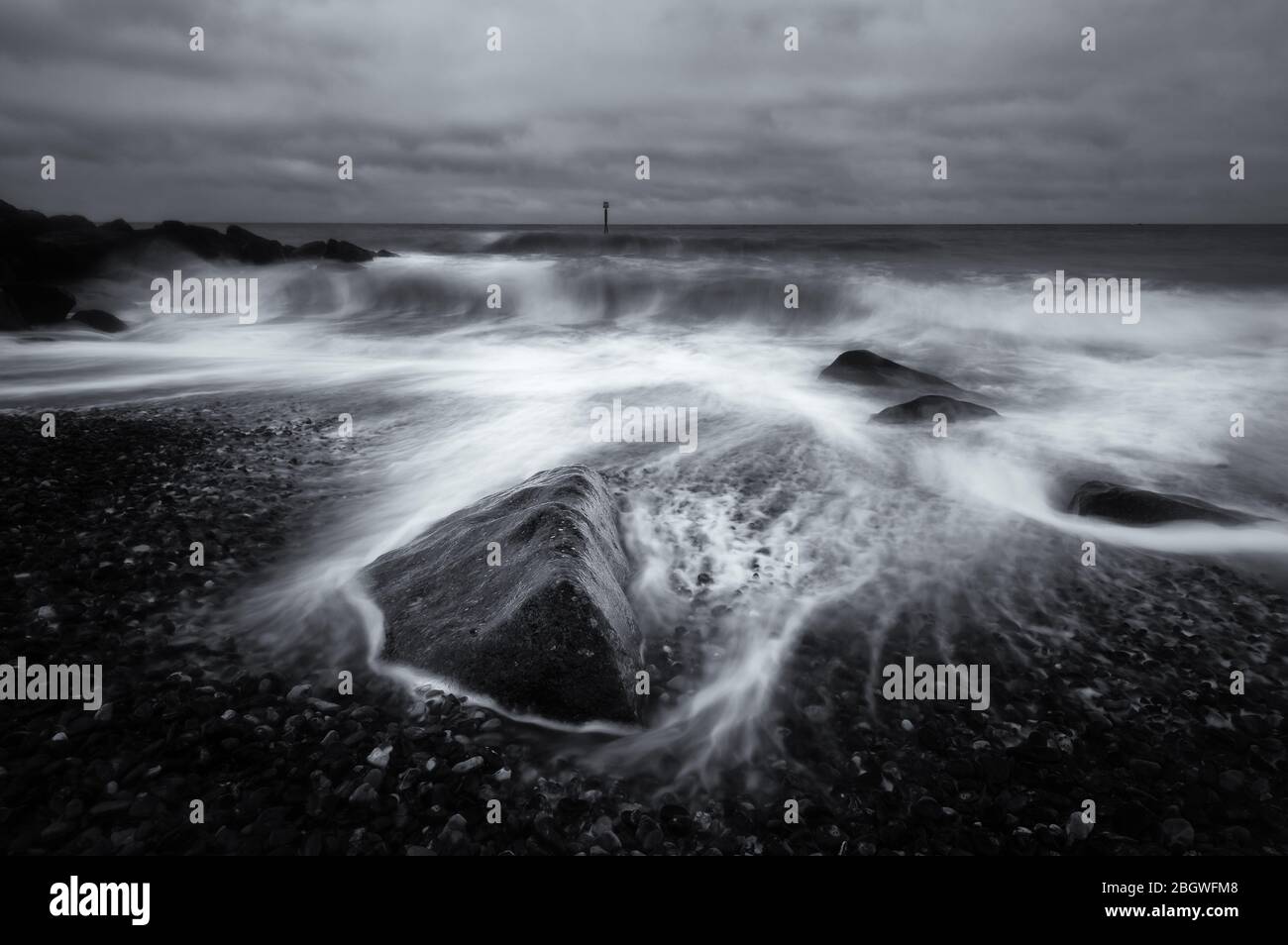 Slow shutter waves hi-res stock photography and images - Alamy