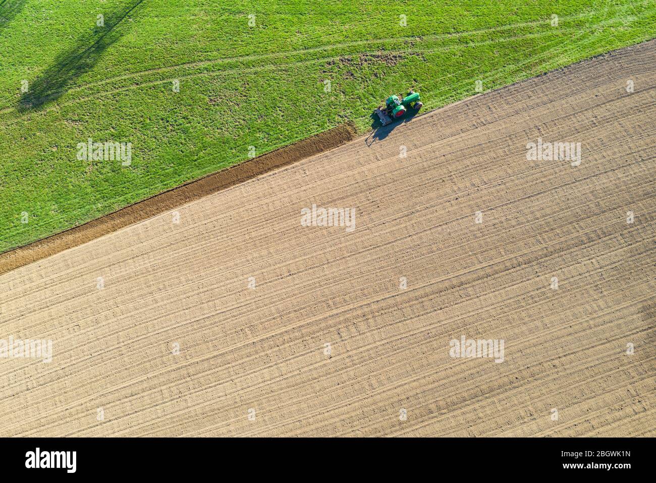Tractor on field from the air hi-res stock photography and images - Alamy