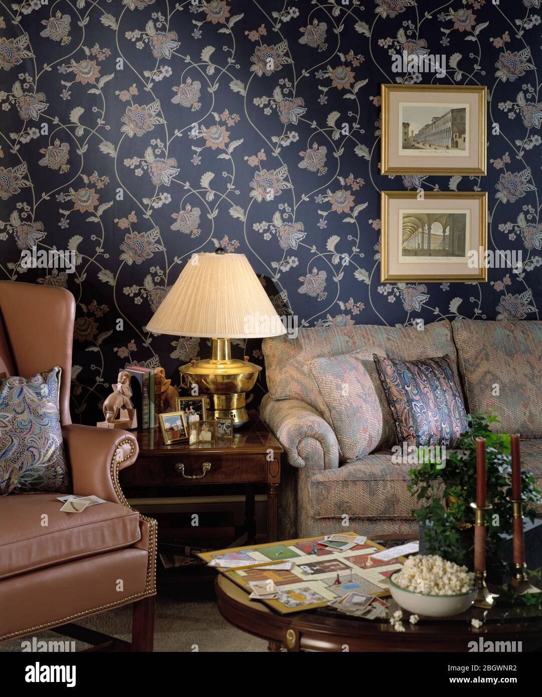 1980s wallpaper living room hi-res stock photography and images - Alamy