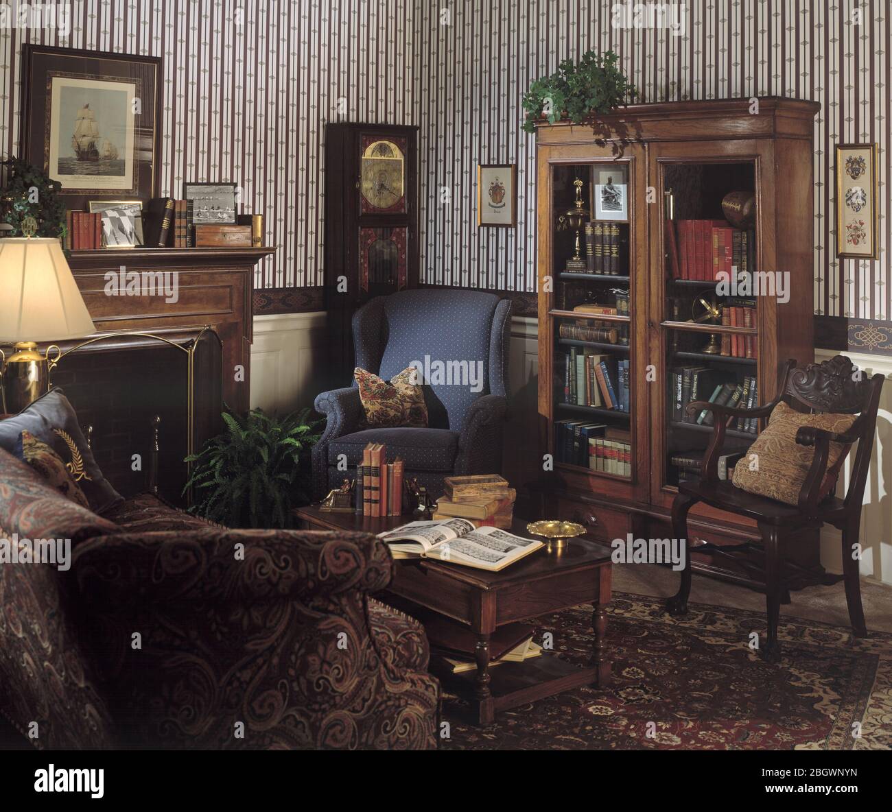 1980s wallpaper living room hi-res stock photography and images - Alamy