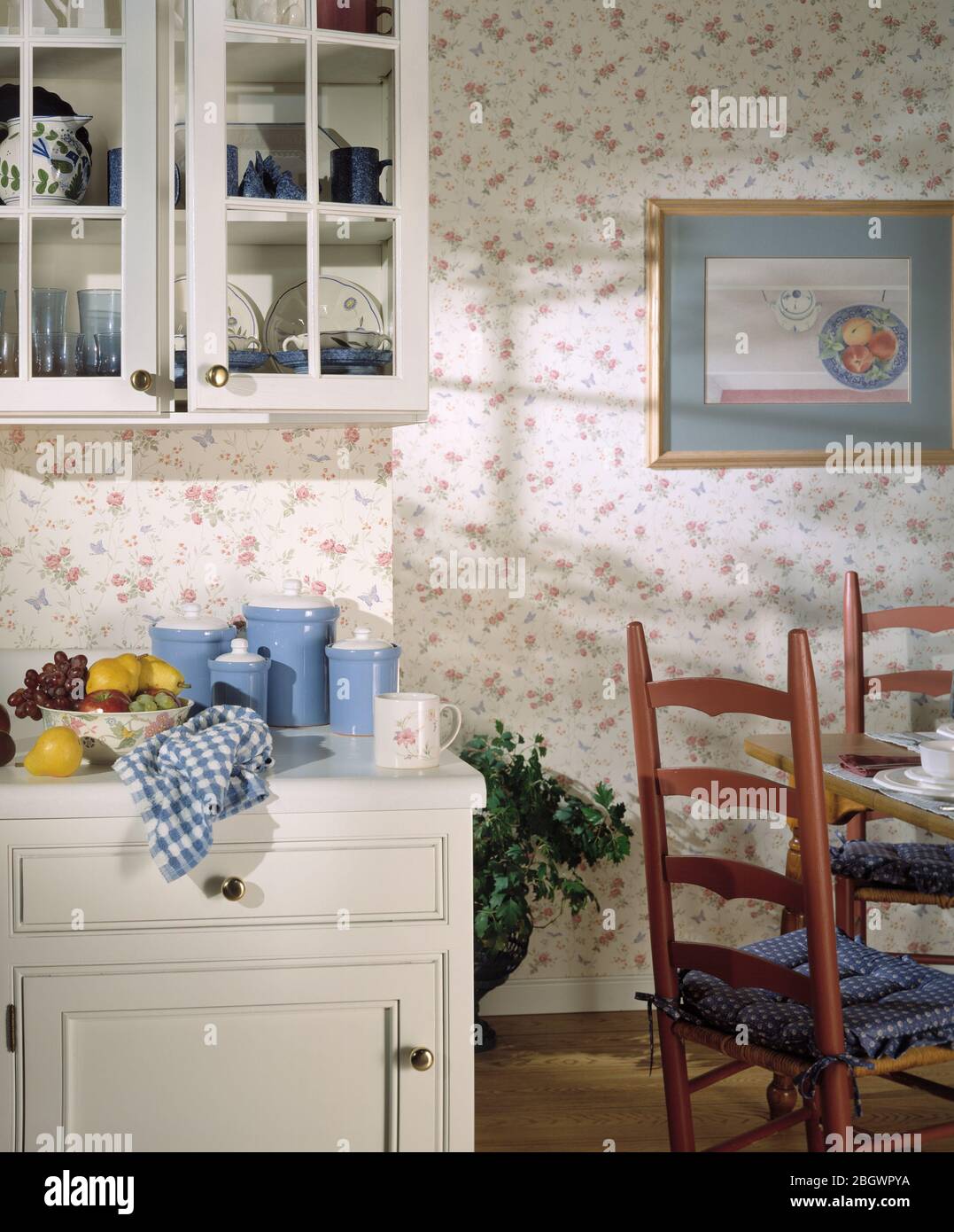 1980s kitchen design hi-res stock photography and images - Alamy