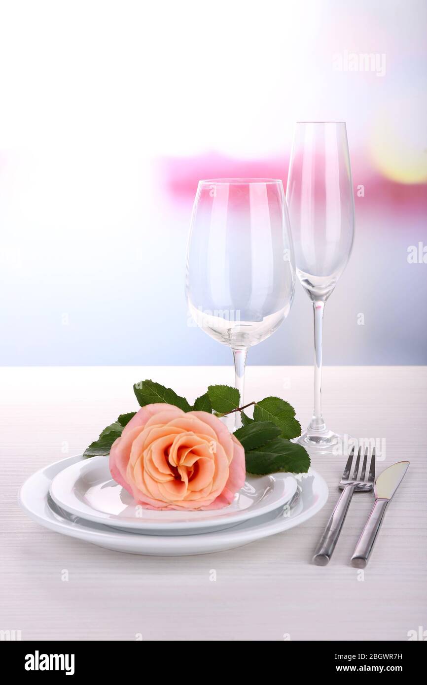 Table setting pink rose hi-res stock photography and images - Alamy
