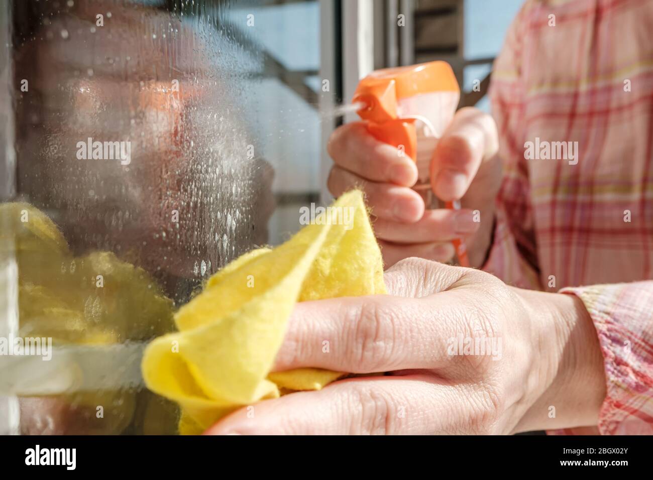 Wipe window hi-res stock photography and images - Alamy
