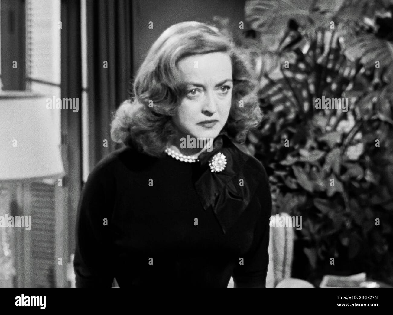 USA. Bette Davis in a scene from the ©Twentieth Century Fox movie: All ...