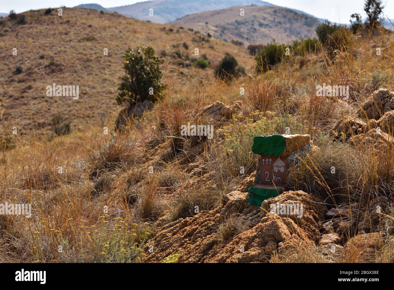 Hilltop trail hi-res stock photography and images - Alamy