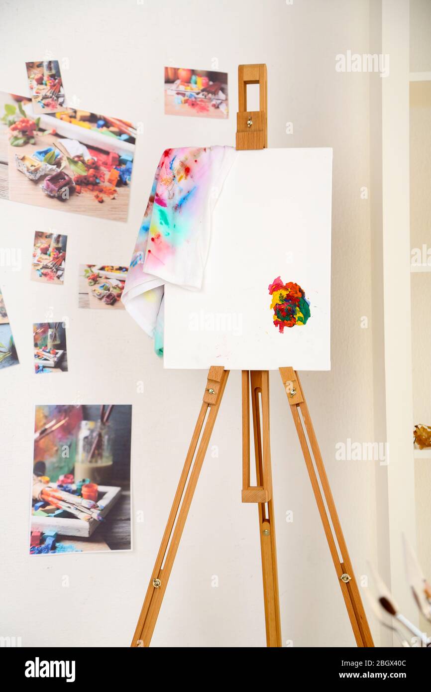 Professional art studio Stock Photo - Alamy
