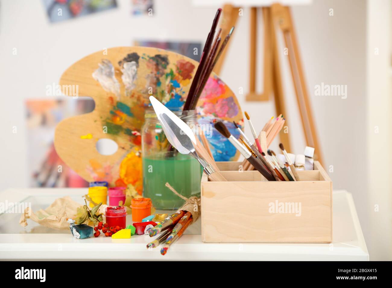 Professional art studio Stock Photo - Alamy