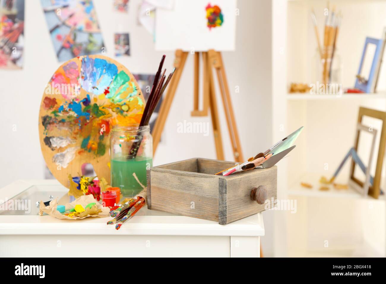 Professional art studio Stock Photo - Alamy