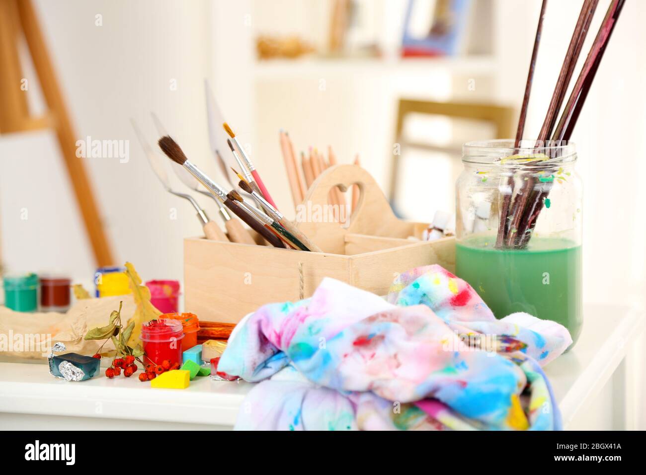 Professional art studio Stock Photo - Alamy