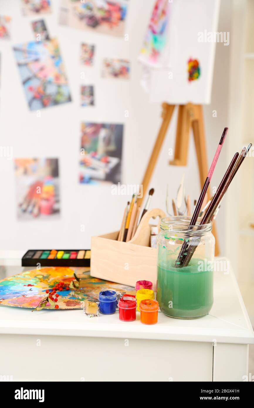 Professional art studio Stock Photo - Alamy