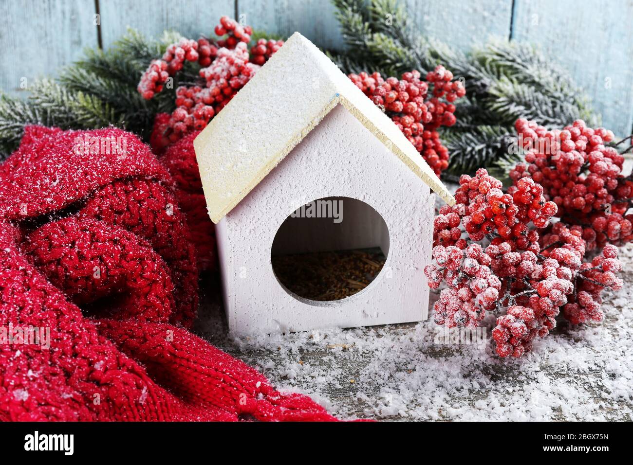 Handmade birdhouse in winter Stock Photo - Alamy