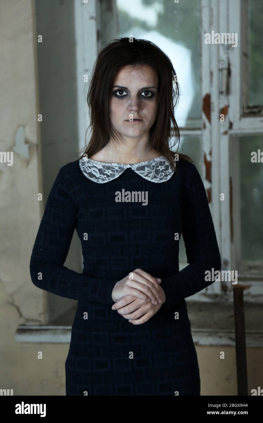 Scary woman hi-res stock photography and images - Alamy