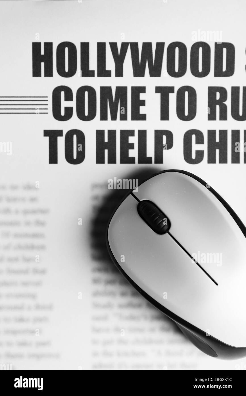 Online reading concept Black and White Stock Photos & Images - Alamy