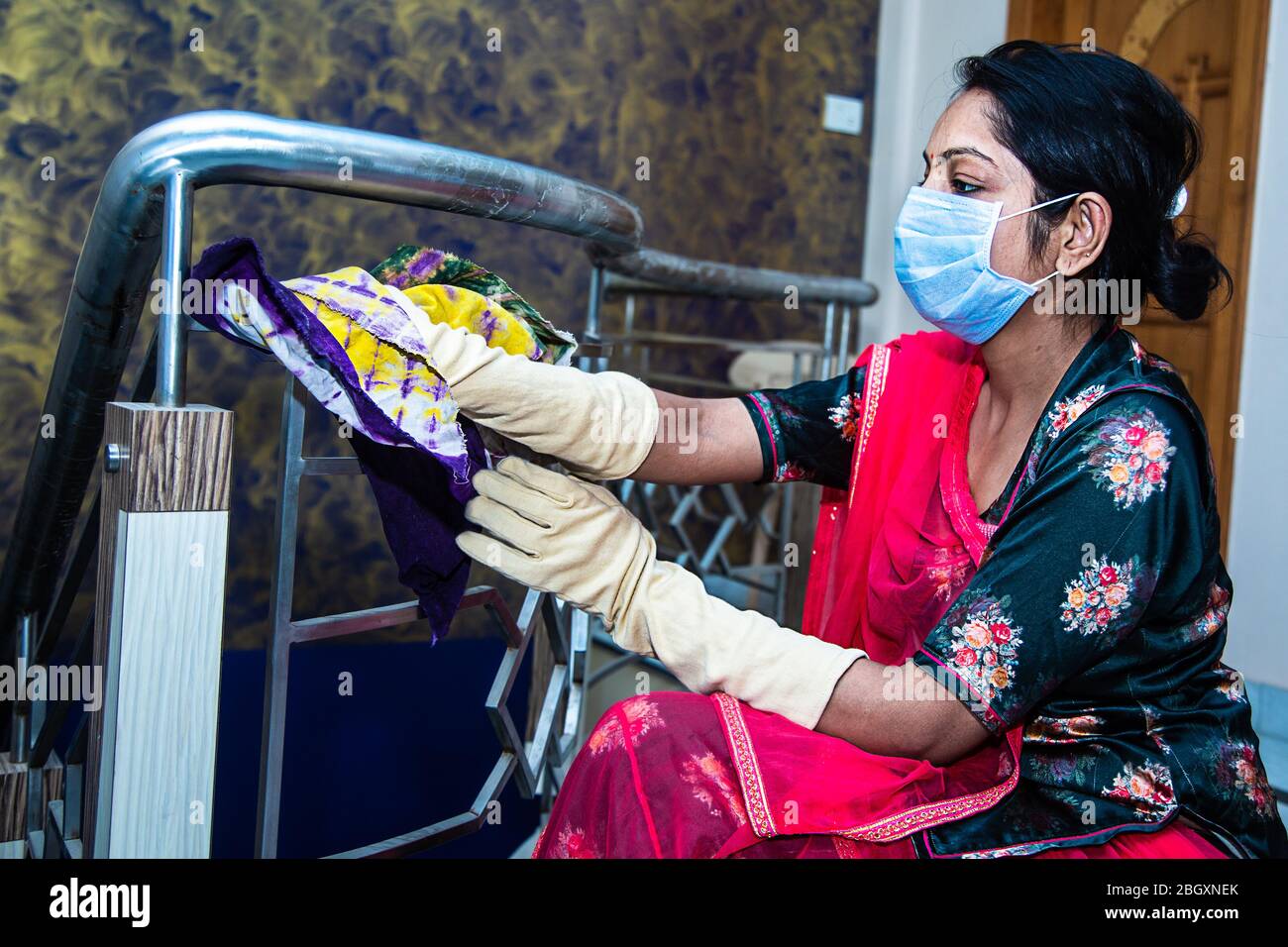 Indian woman cleaner hi-res stock photography and images - Alamy