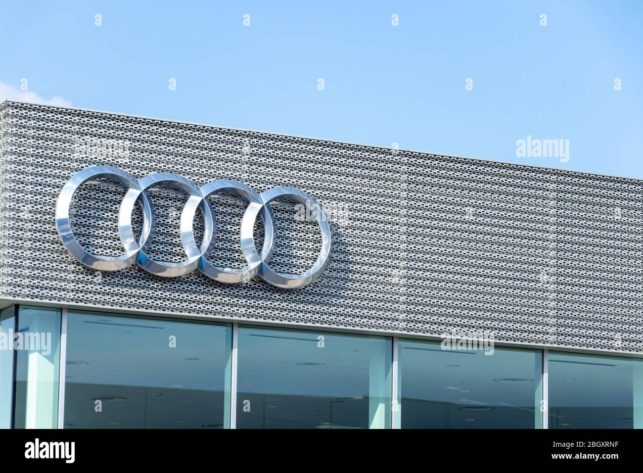 Audi logo hi-res stock photography and images - Alamy