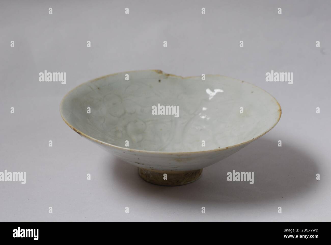 The song dynasty porcelain hi-res stock photography and images - Alamy