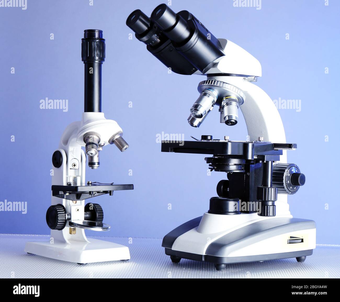 Microscopes at work hi-res stock photography and images - Alamy