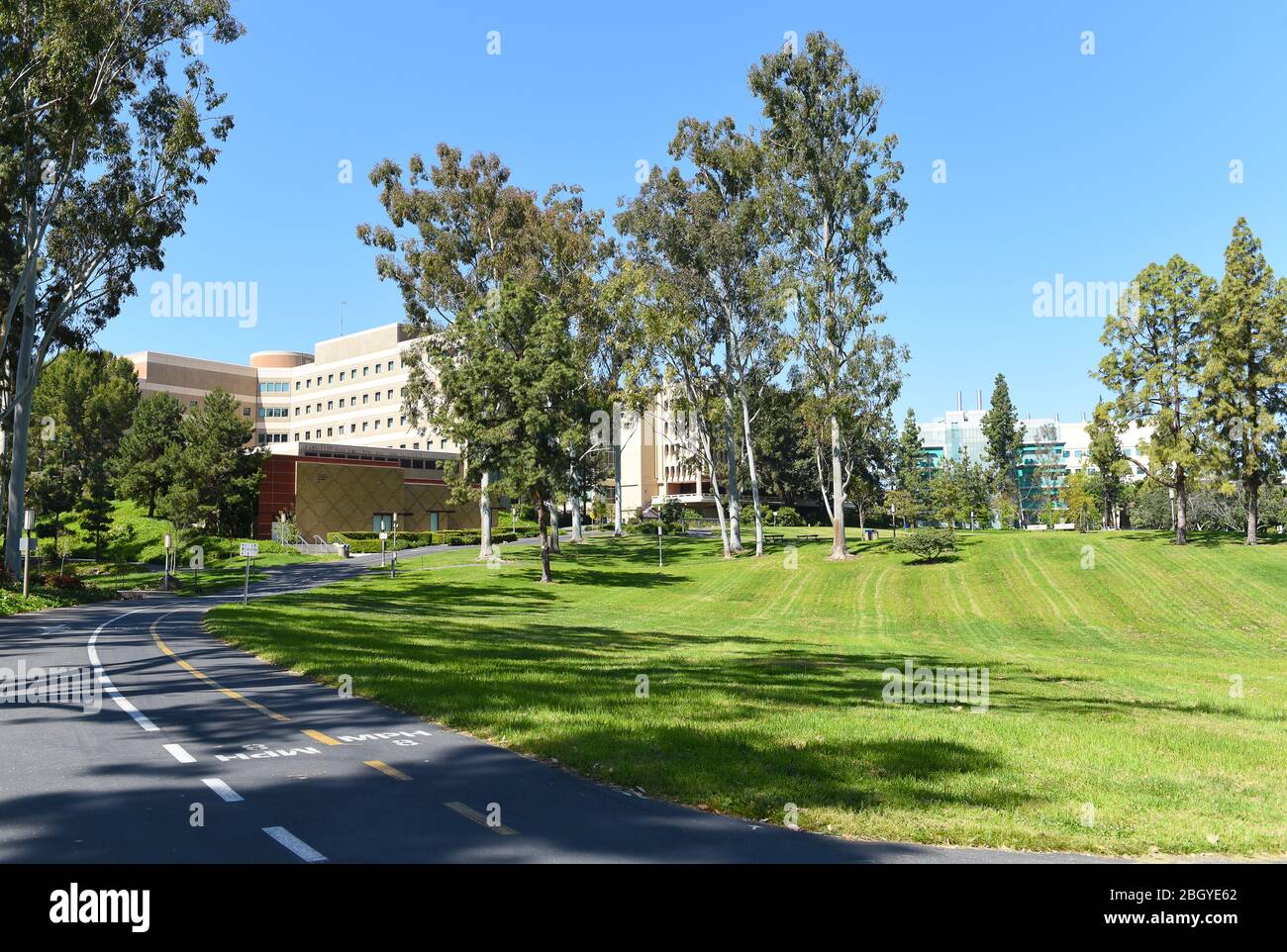 IRVINE, CALIFORNIA - 22 APRIL 2020: Parkview Classroom Building and ...